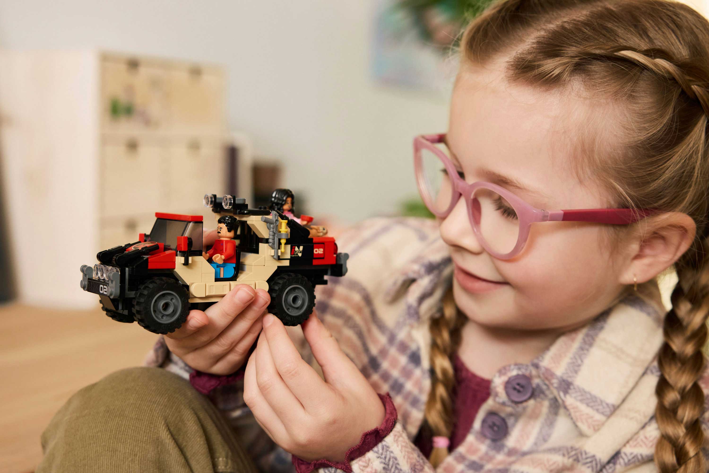 LEGO® Jurassic World Raptor: Verfolgungsjagd mit dem Geländewagen 285 ...